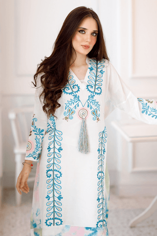 Aari White – Zarkasha online